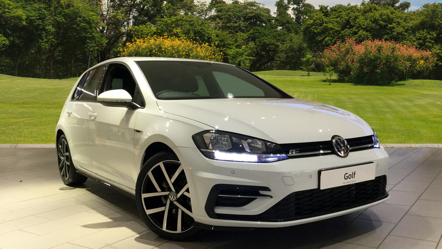New Volkswagen Golf 2.0 TDI R-Line 5dr DSG Diesel Hatchback for Sale ...