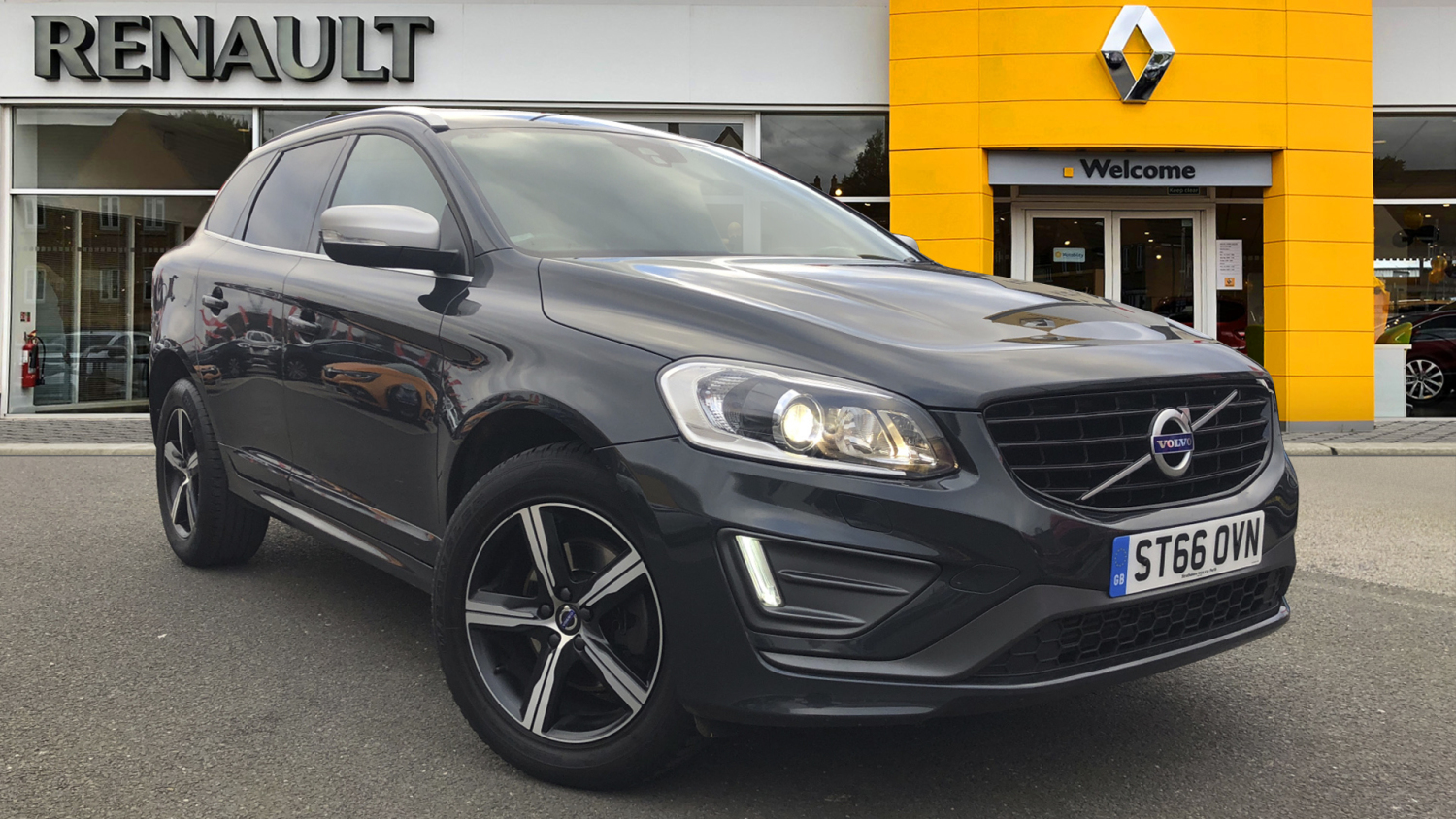 Used Volvo Xc60 D5 [220] R DESIGN Lux Nav 5dr AWD Geartronic Diesel ...